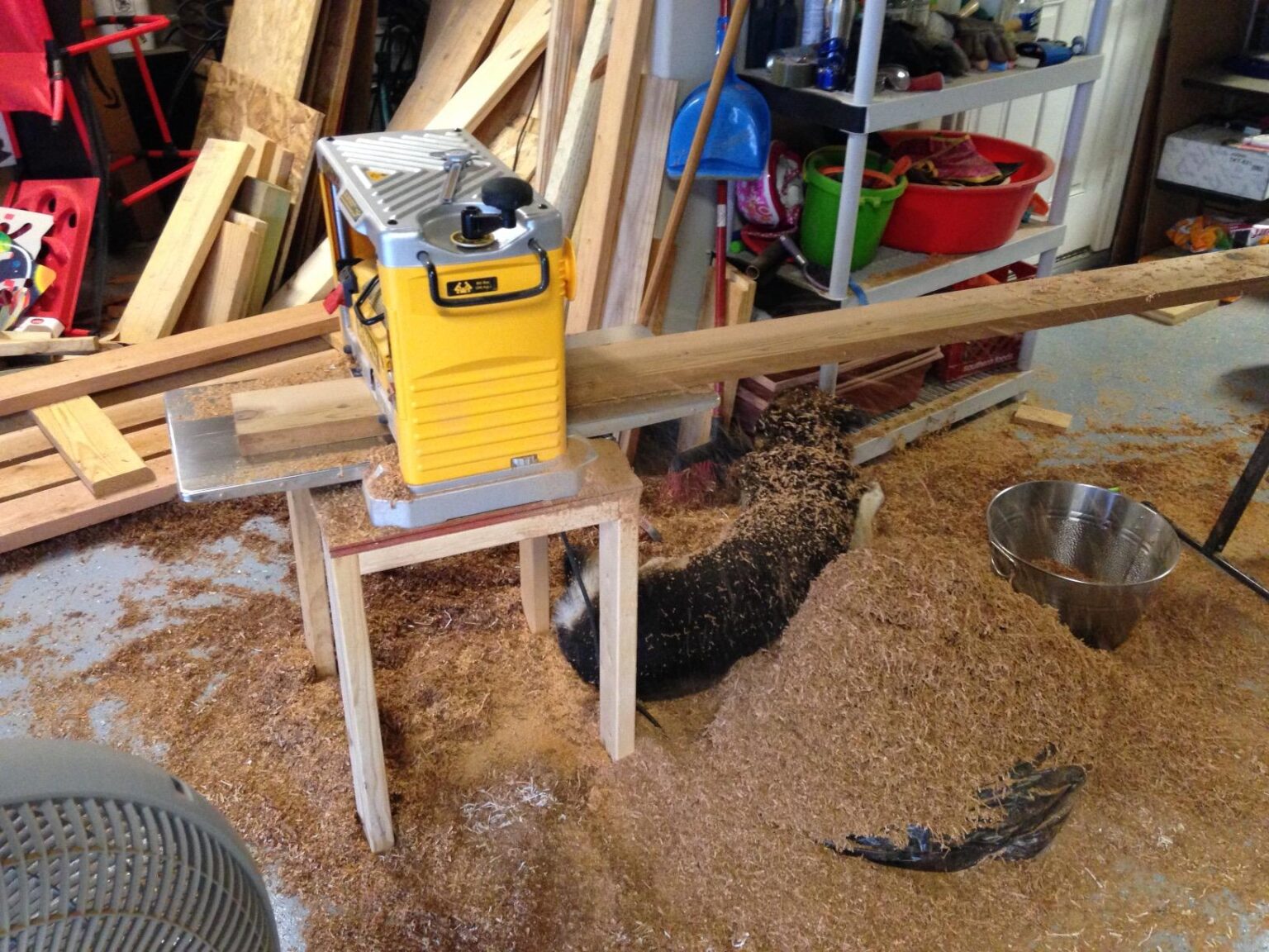 DeWalt Vs Hercules Planer: Which is Best In 2026? - Chisel And Craft